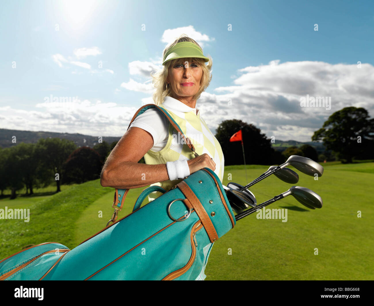 Lady golfing hi-res stock photography and images - Alamy