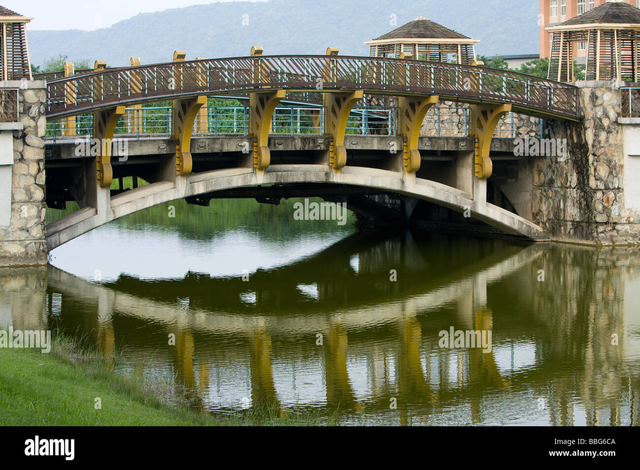 Dong lake hi-res stock photography and images - Alamy