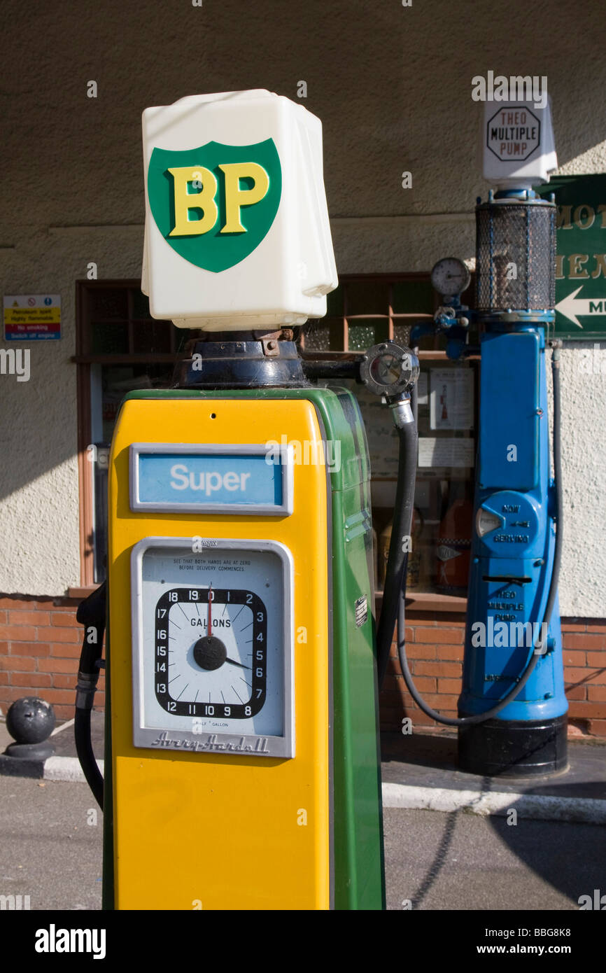 Old bp petrol pump hi-res stock photography and images - Alamy