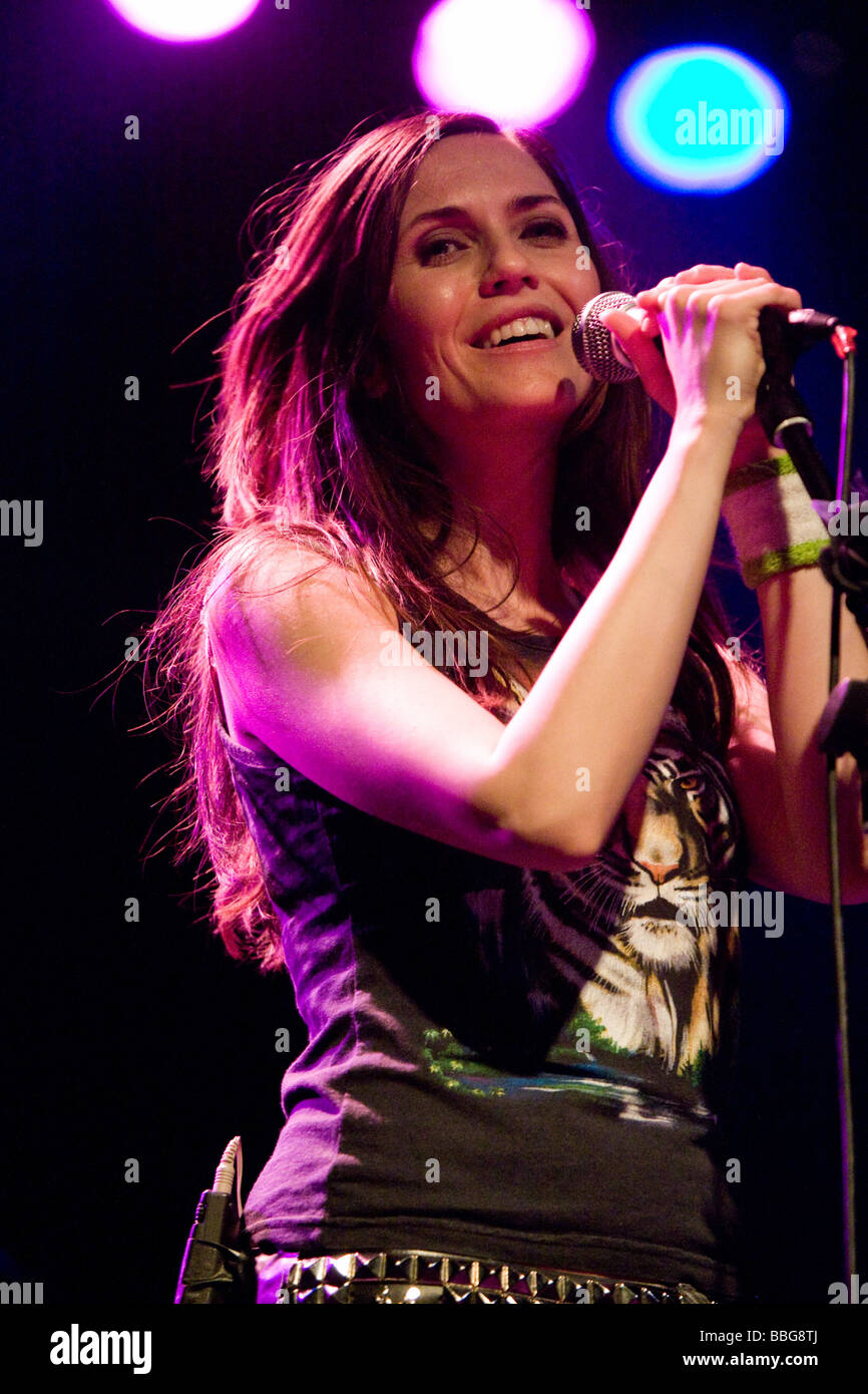 Schweizer sangerin High Resolution Stock Photography and Images - Alamy