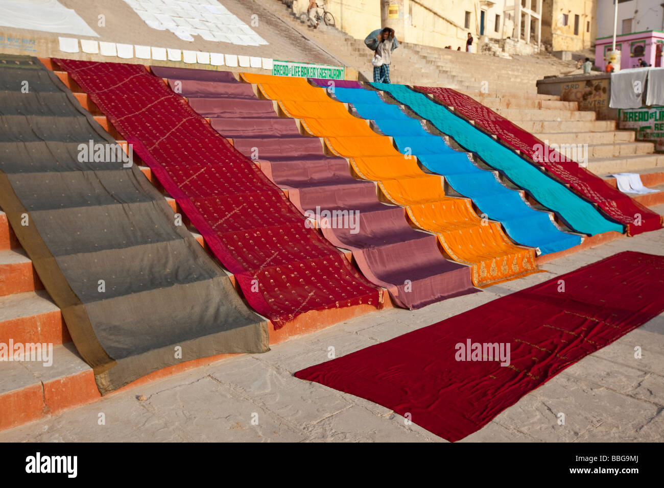 Saree drying hi-res stock photography and images - Alamy