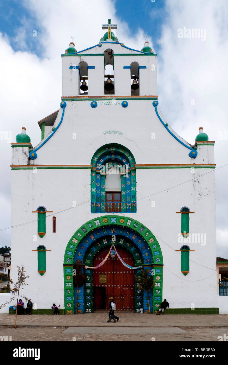 San juan chamula kirche hi-res stock photography and images - Alamy