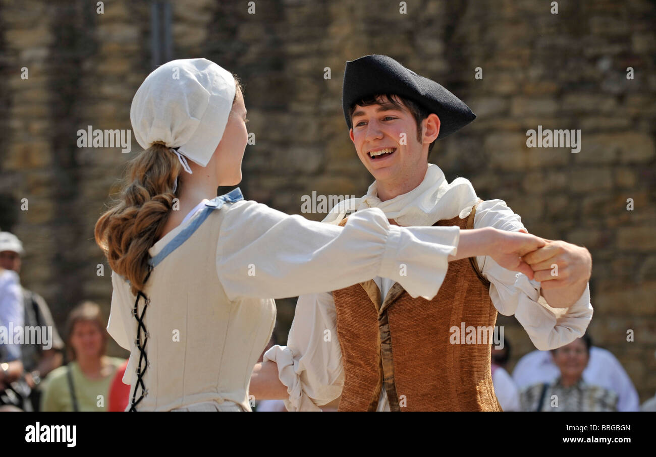 Life in the Baroque period of the 18th Century, teenagers dancing ...