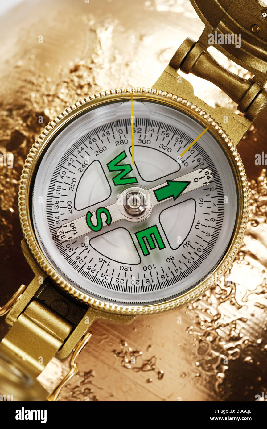 Kompass messen hi-res stock photography and images - Alamy