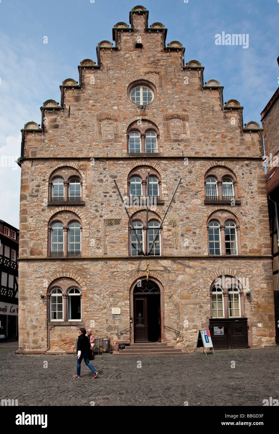 Alsfeld market square with the Wine House, historic town, Alsfeld ...