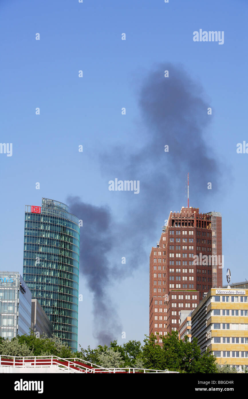 Modern house fire place hi-res stock photography and images - Alamy