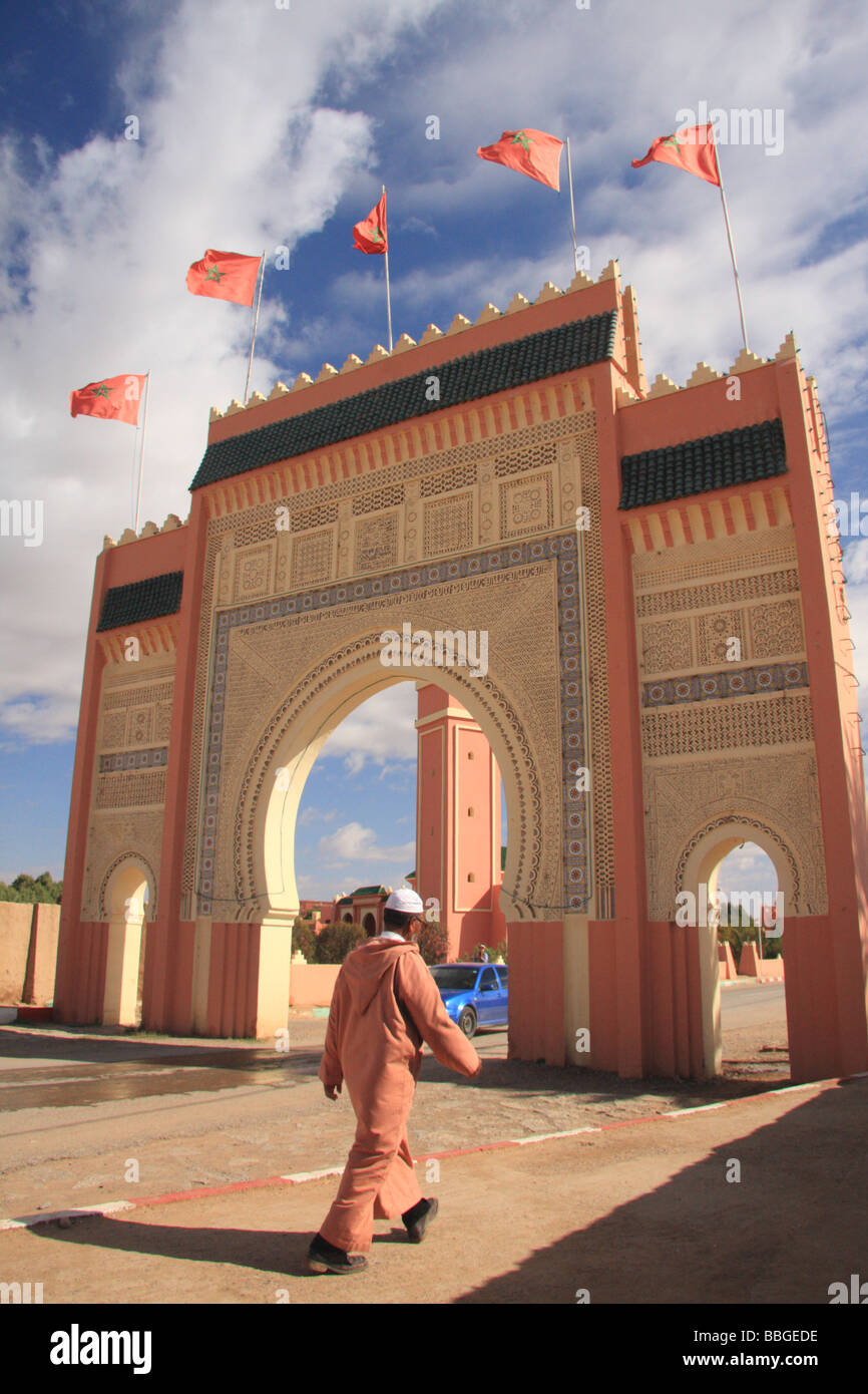Arch gate design hi-res stock photography and images - Alamy