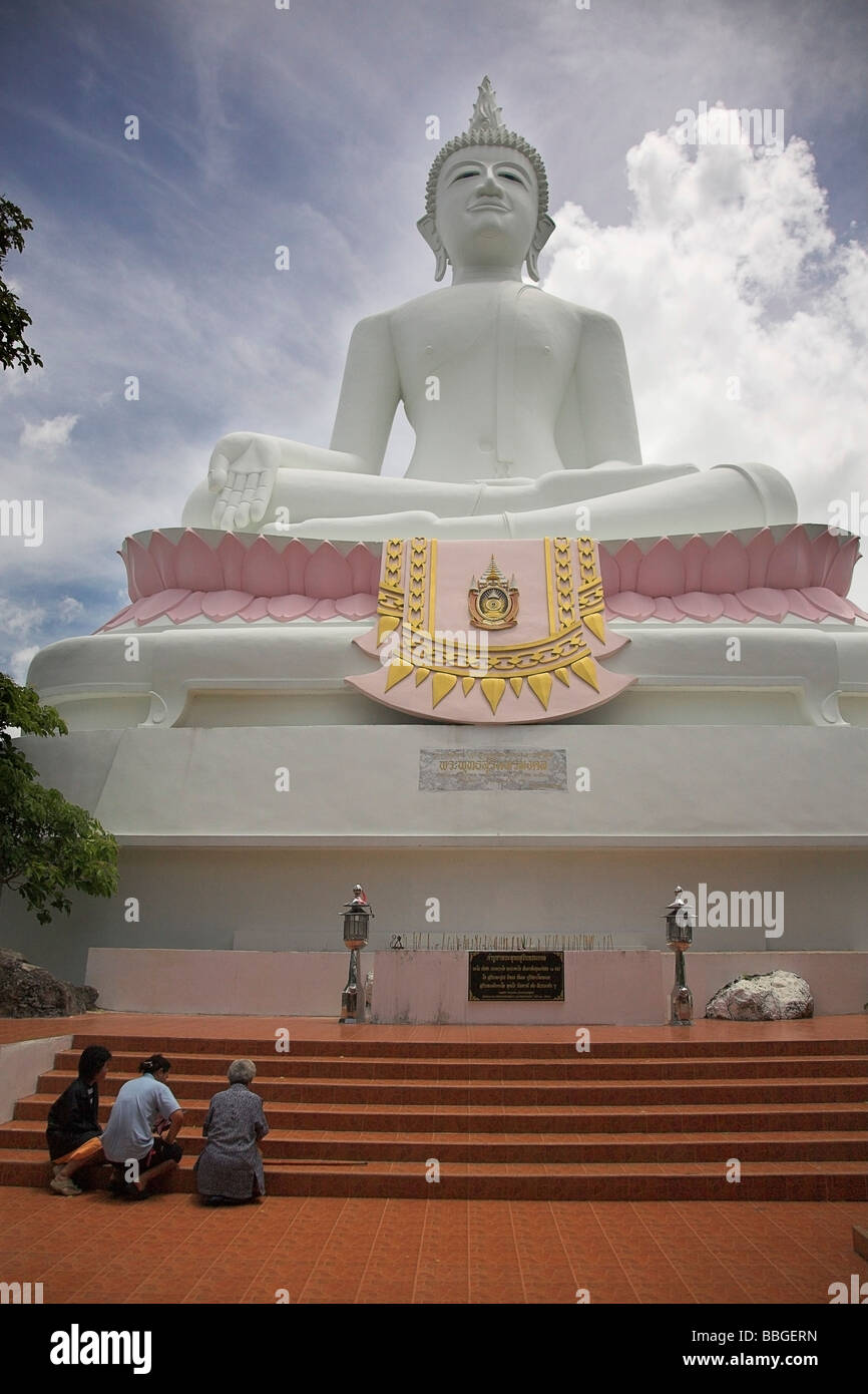 Isan people hi-res stock photography and images - Alamy