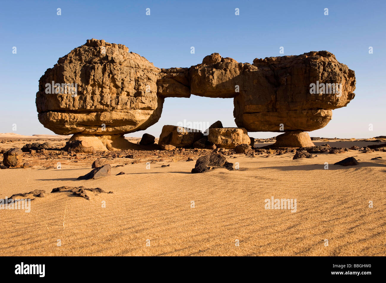 rock bridge, Algeria, Sahara Stock Photo - Alamy