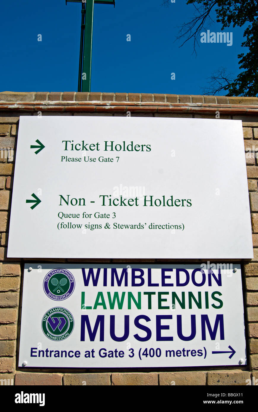 Wimbledon Signs High Resolution Stock Photography and Images - Alamy