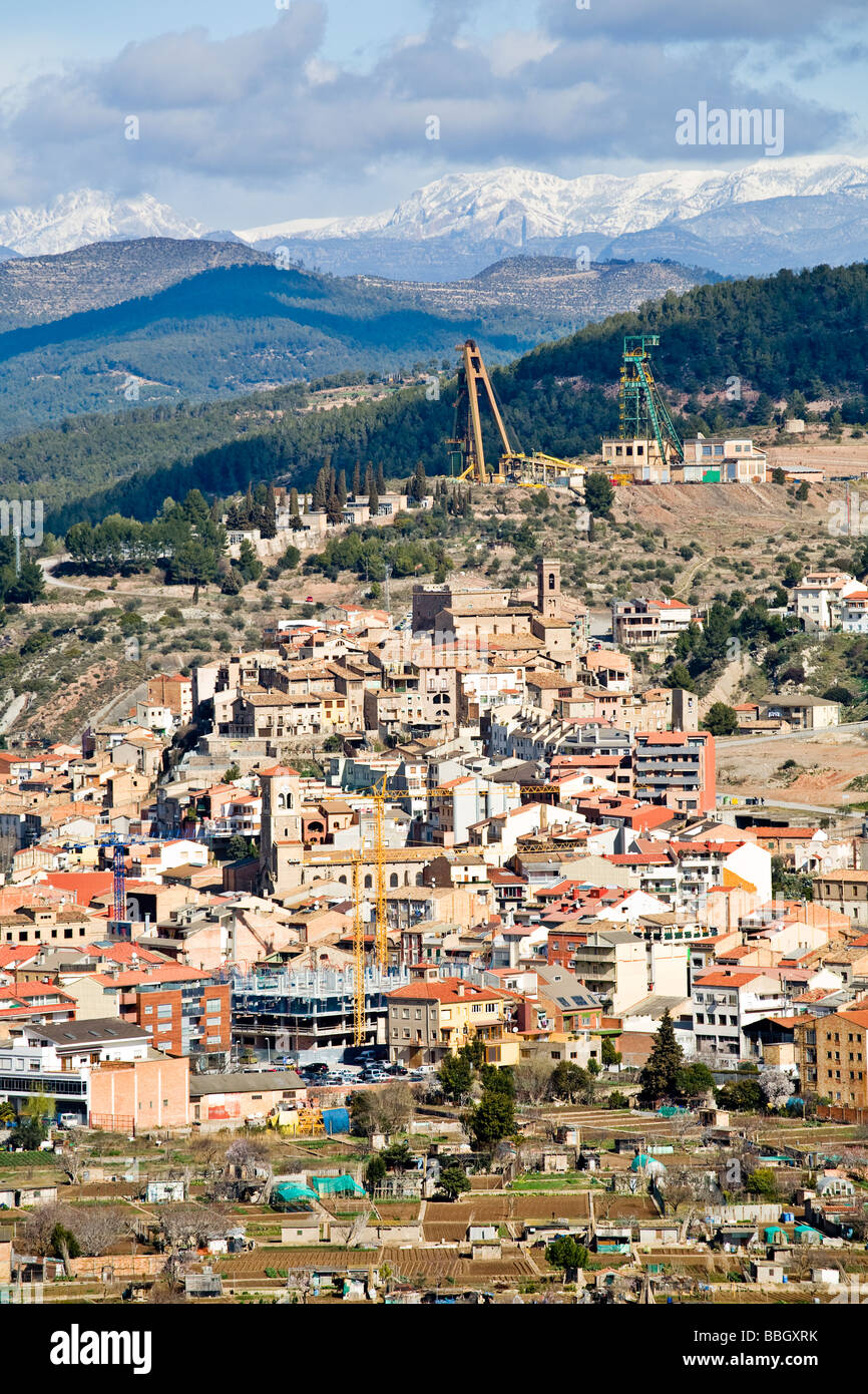 Town overview outside hi-res stock photography and images - Alamy