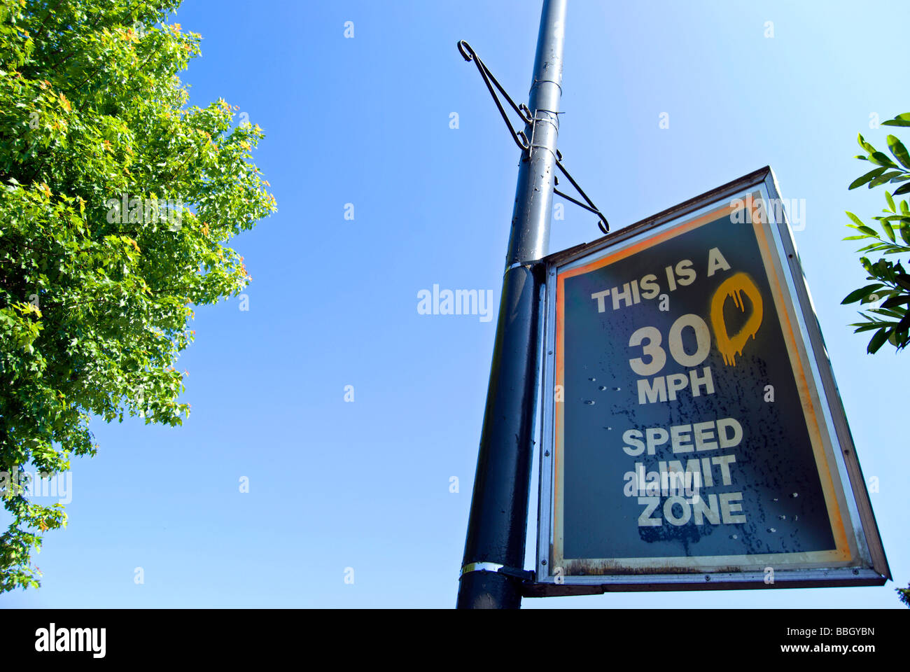 30mph speed limit sign hi-res stock photography and images - Alamy
