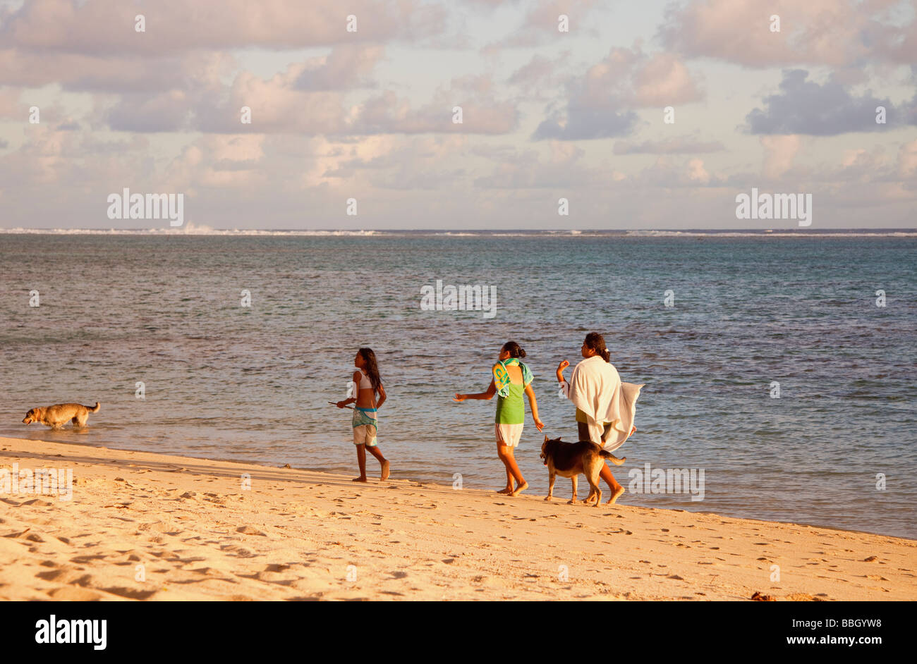Polynesian Girls High Resolution Stock Photography and Images - Alamy