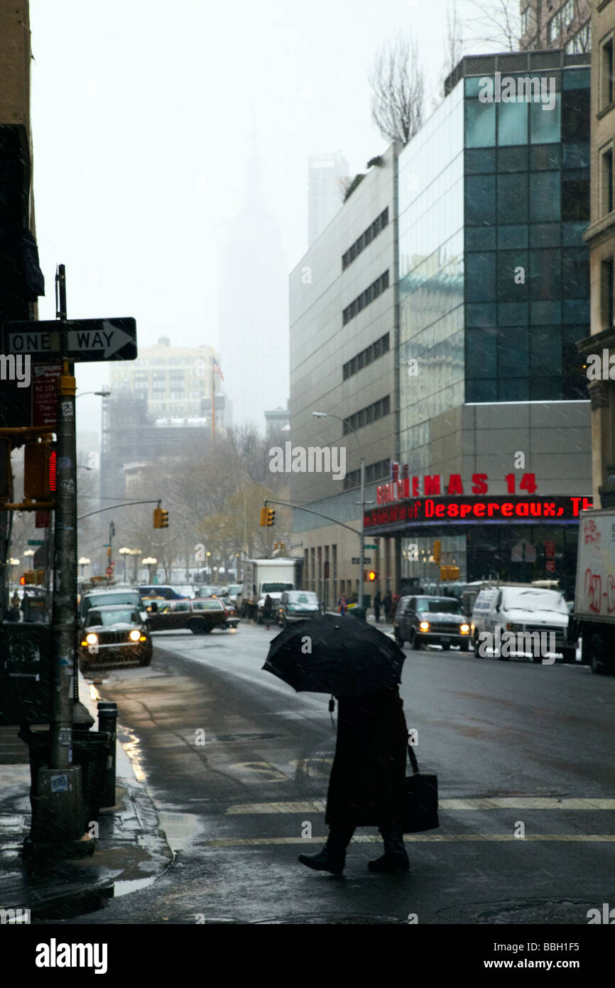 Broadway new york snow hi-res stock photography and images - Alamy