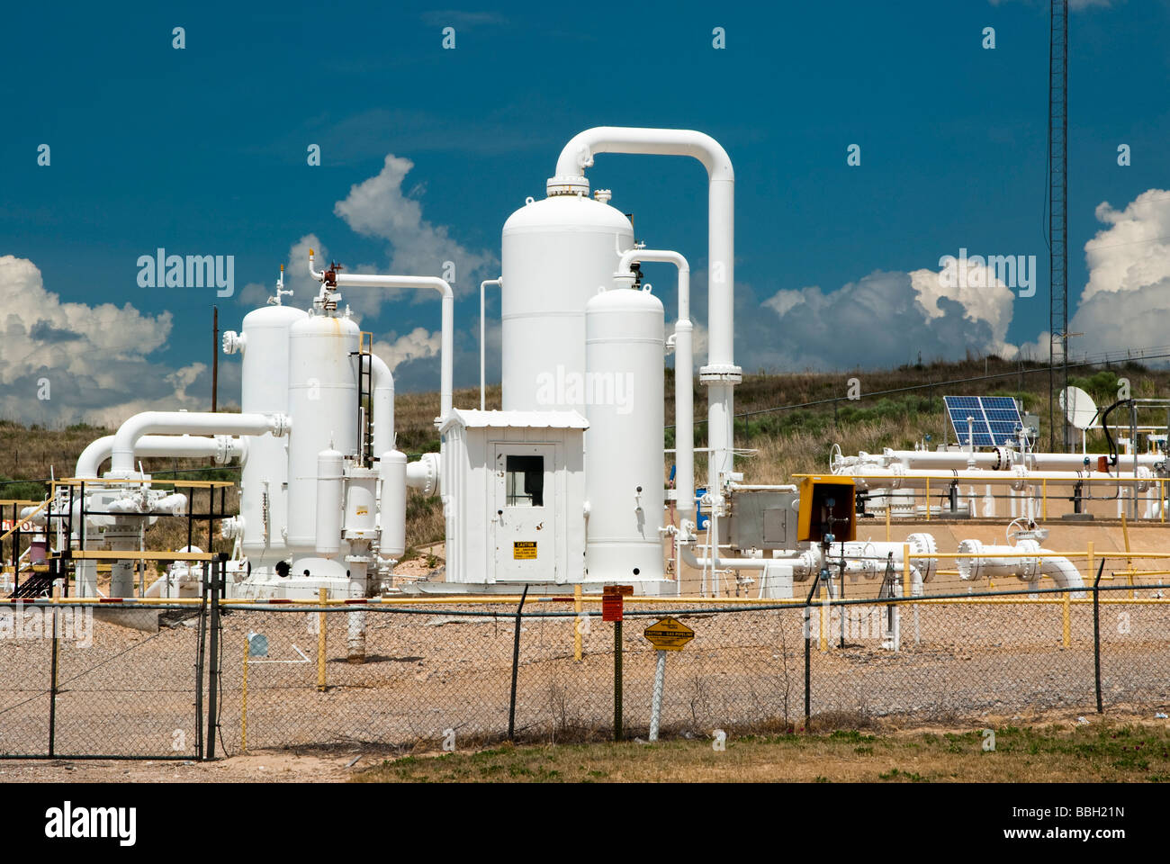 Compressor station hi-res stock photography and images - Alamy