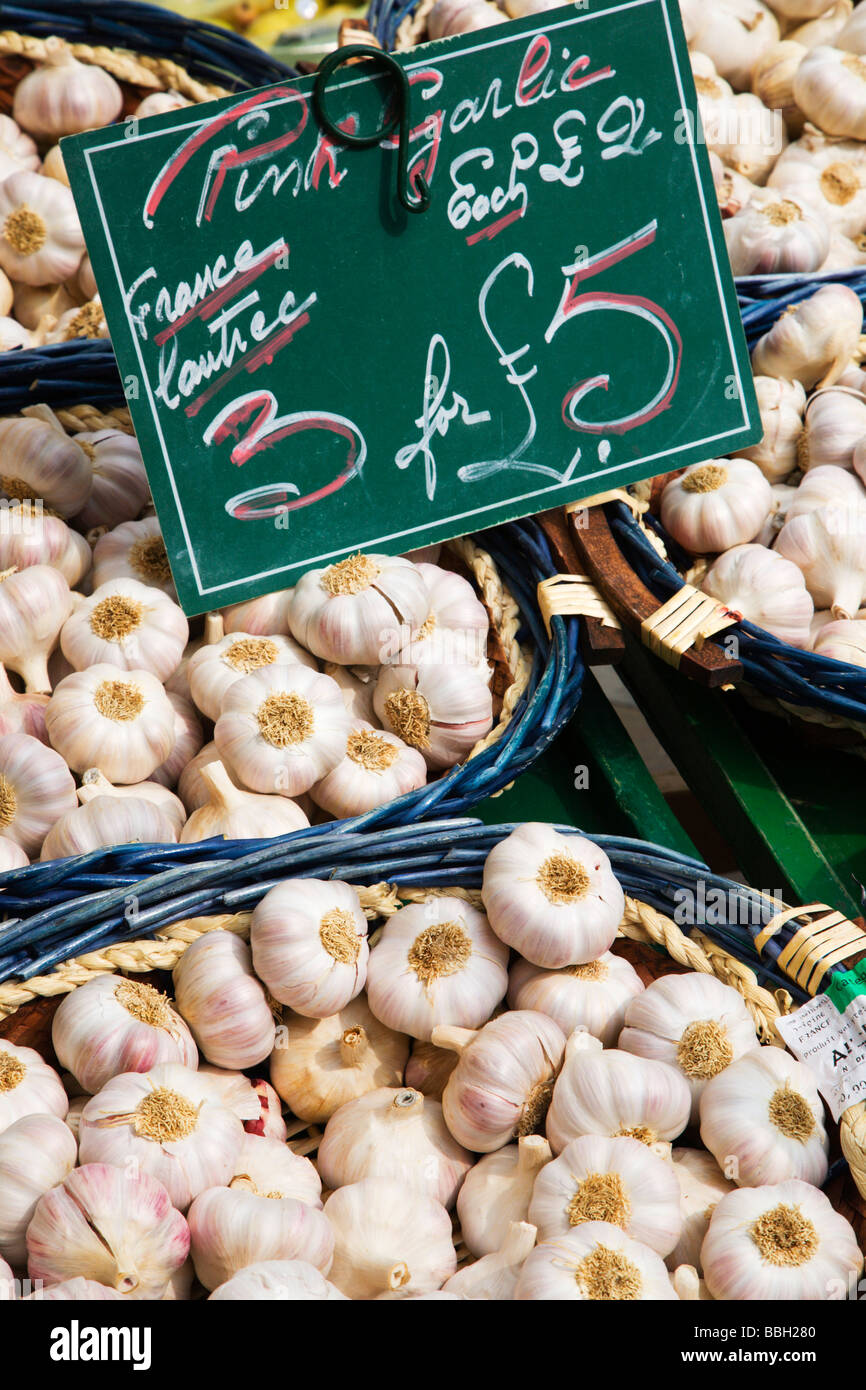 Garlic sign hi-res stock photography and images - Alamy