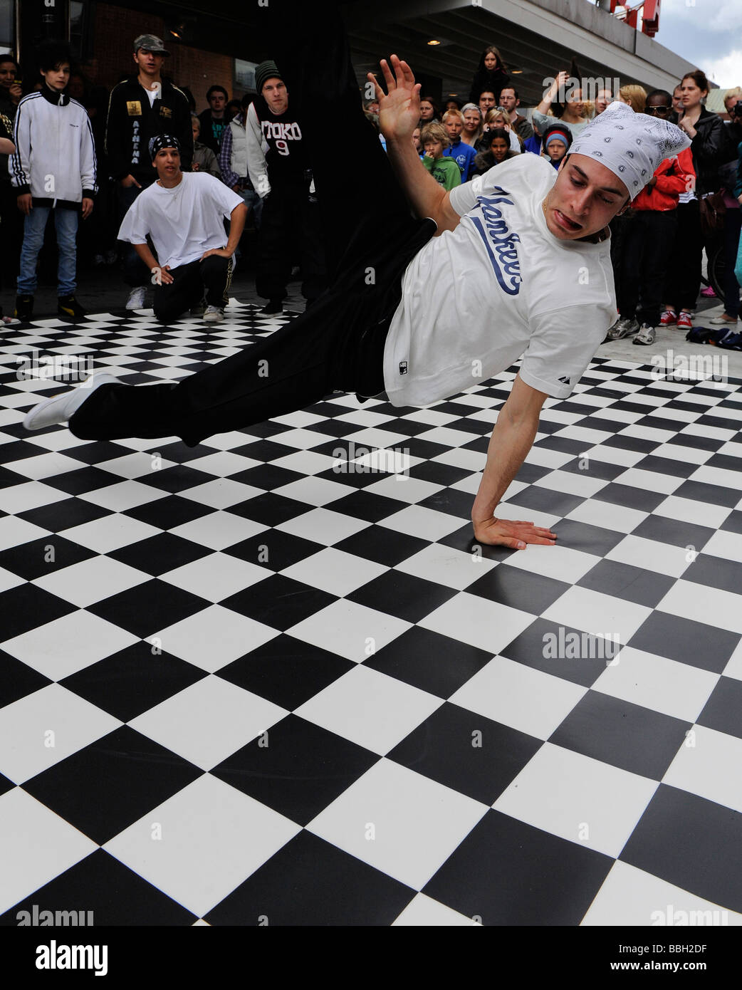 Sweden street dance hi-res stock photography and images - Alamy