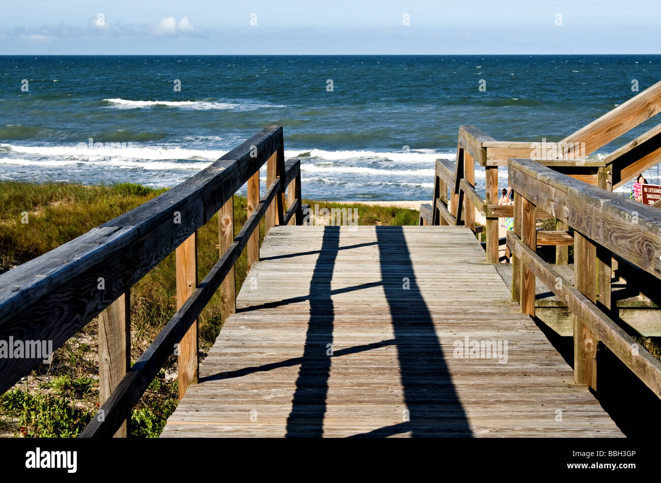 Elevated wooden walkway down to the Atlantic Ocean in Florida Stock ...