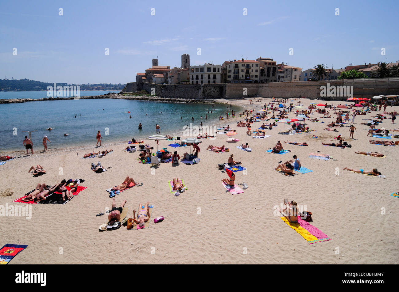 Beach antibes hi-res stock photography and images - Alamy