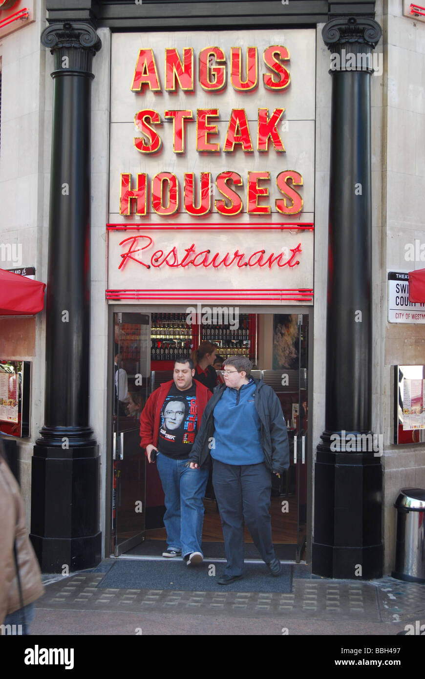 Angus steak house hi-res stock photography and images - Alamy