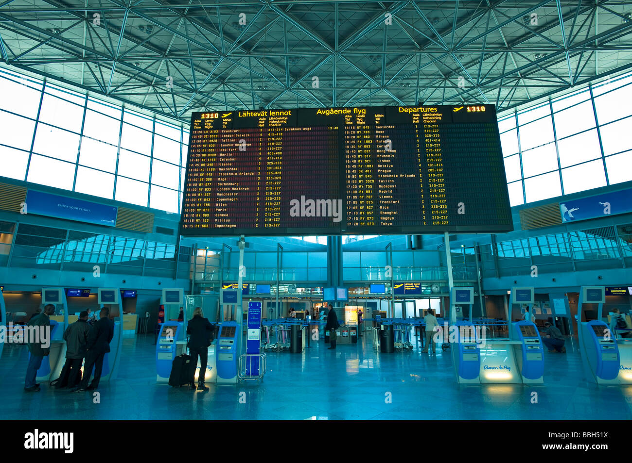 Helsinki vantaa airport hi-res stock photography and images - Alamy