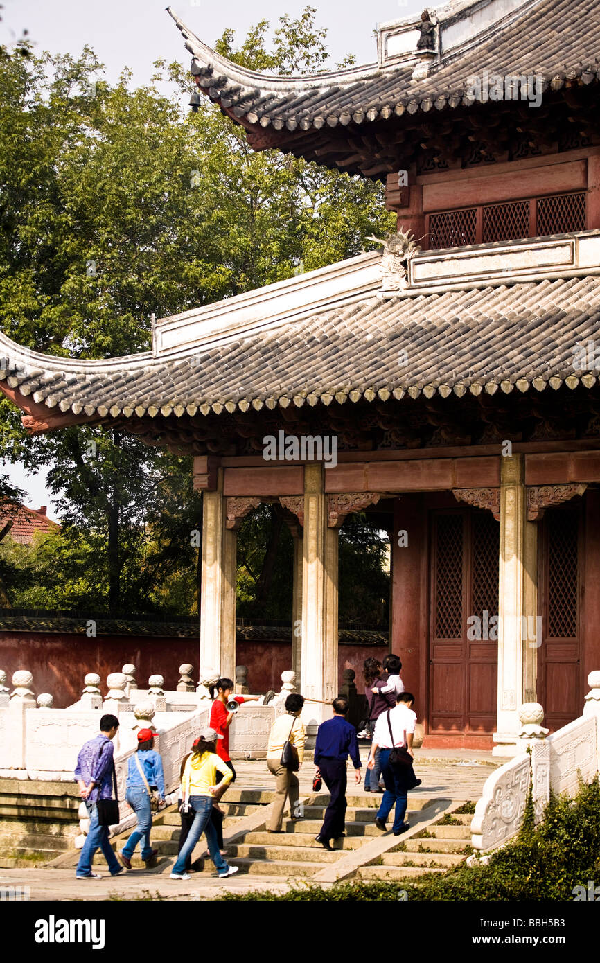 China, Zhejiang Province, Hangzhou, Temple Stock Photo - Alamy