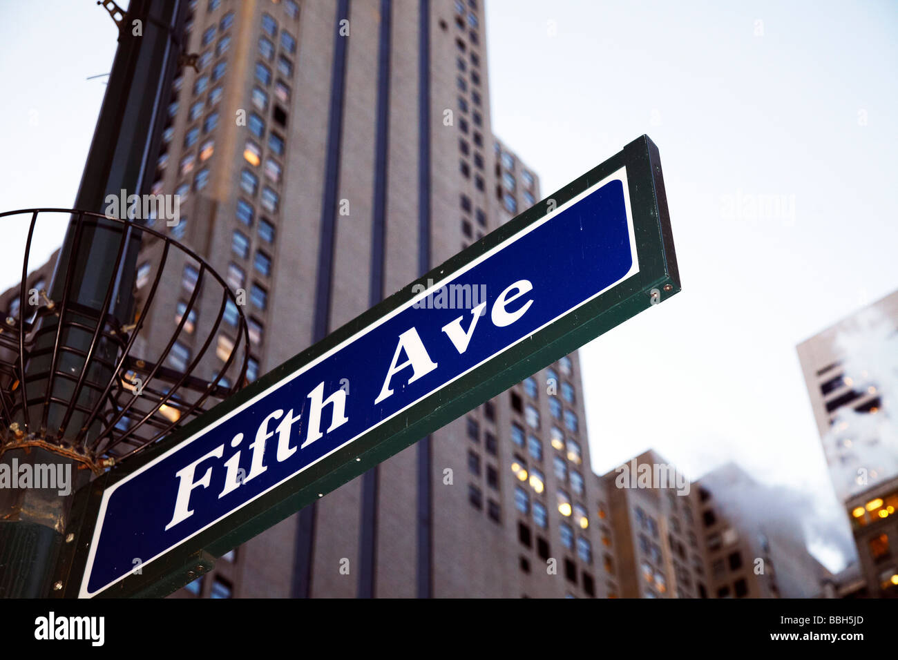 Fifth Avenue Street Sign High Resolution Stock Photography and Images ...