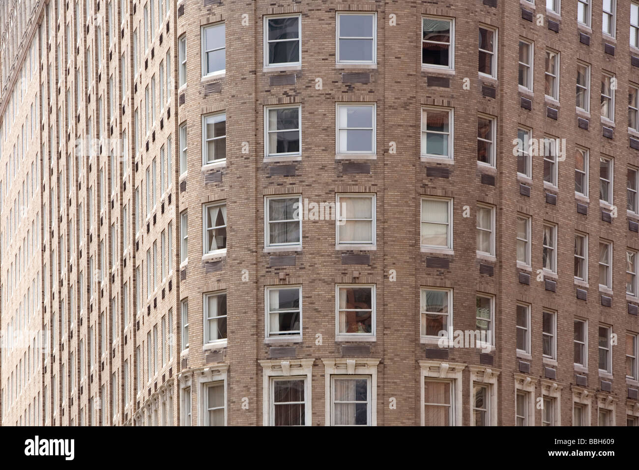 Repeating buildings hi-res stock photography and images - Alamy