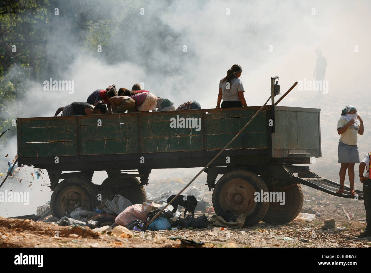 Bluefields nicaragua people standing in hi-res stock photography and ...