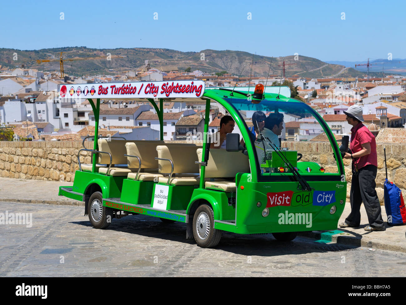 Spain city sightseeing bus hi-res stock photography and images - Alamy