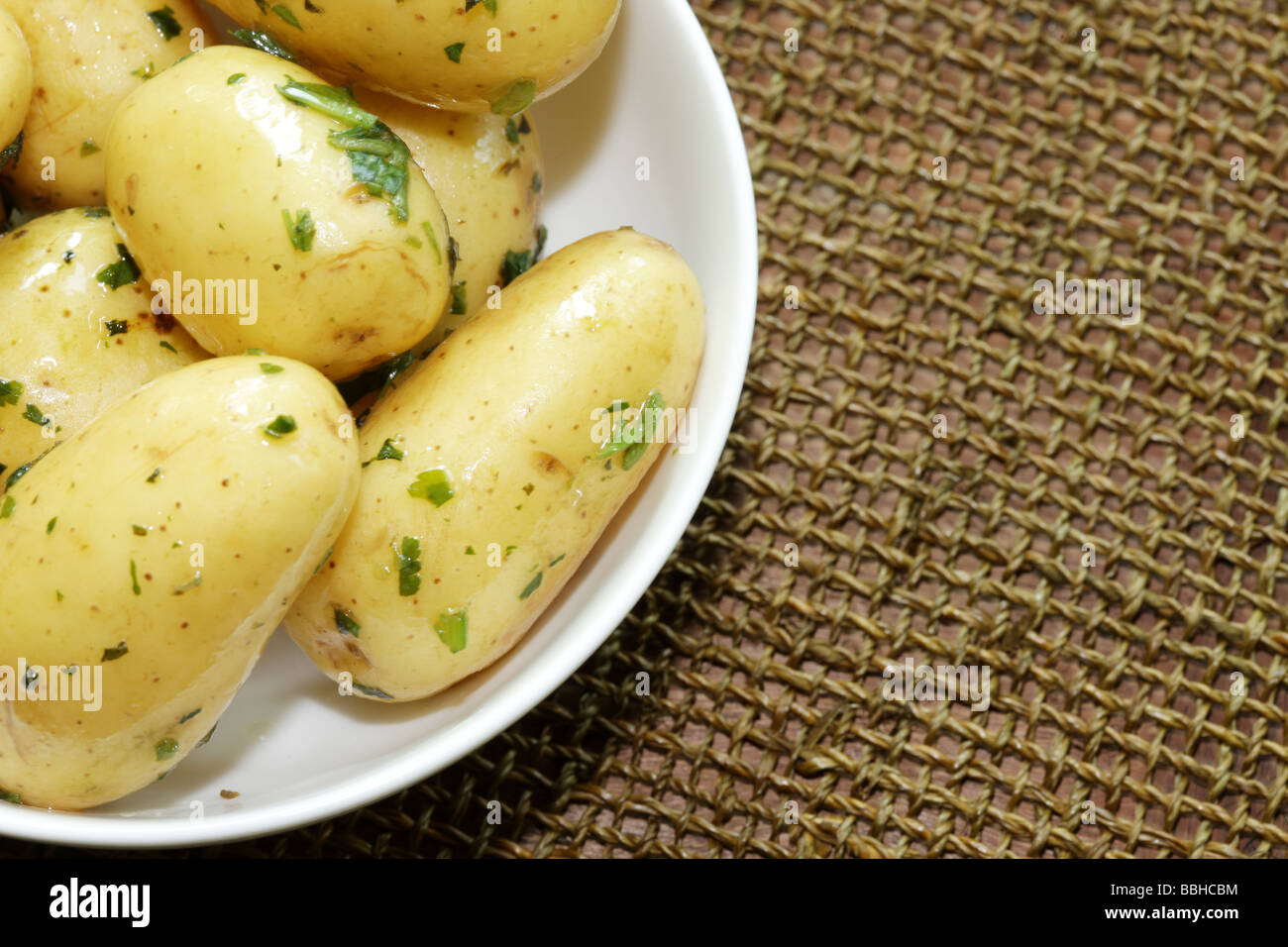 New potatoes hi-res stock photography and images - Alamy