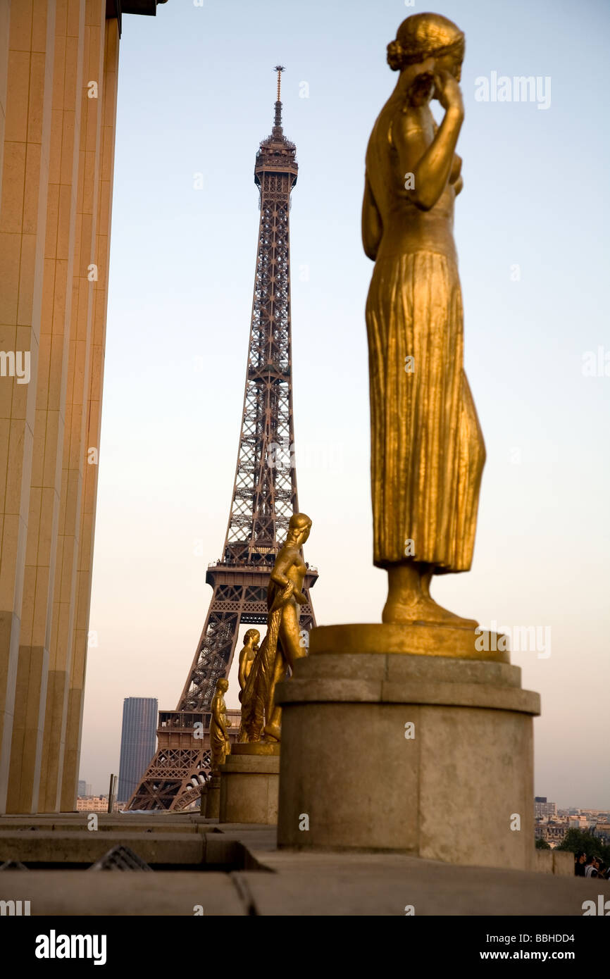 Gilded bronze statues standing in the square of Palais de Chaillot in ...