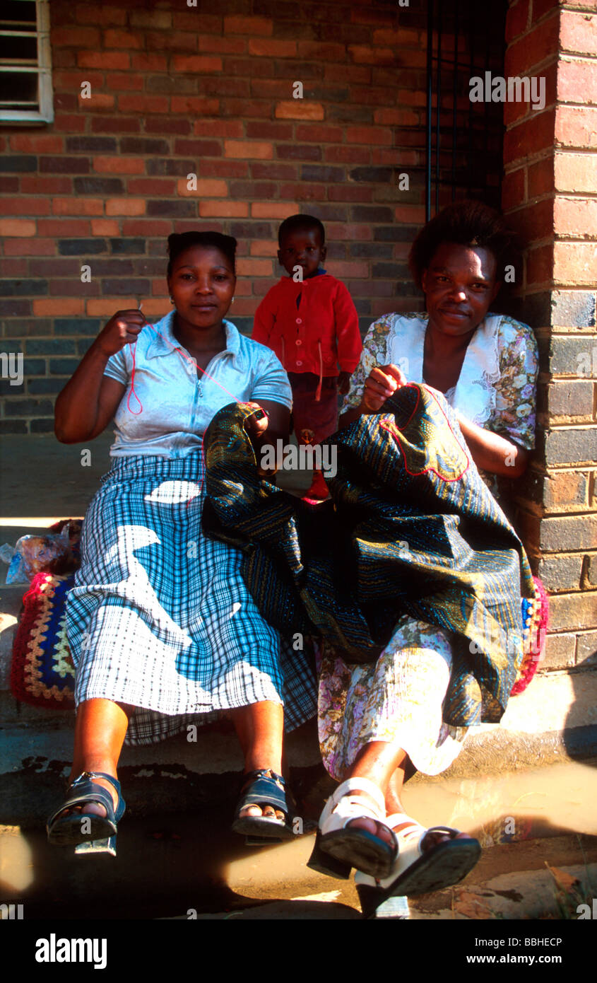 Mpophomeni Howick KwaZulu Natal South Africa 19 6 00 nYoung women from ...