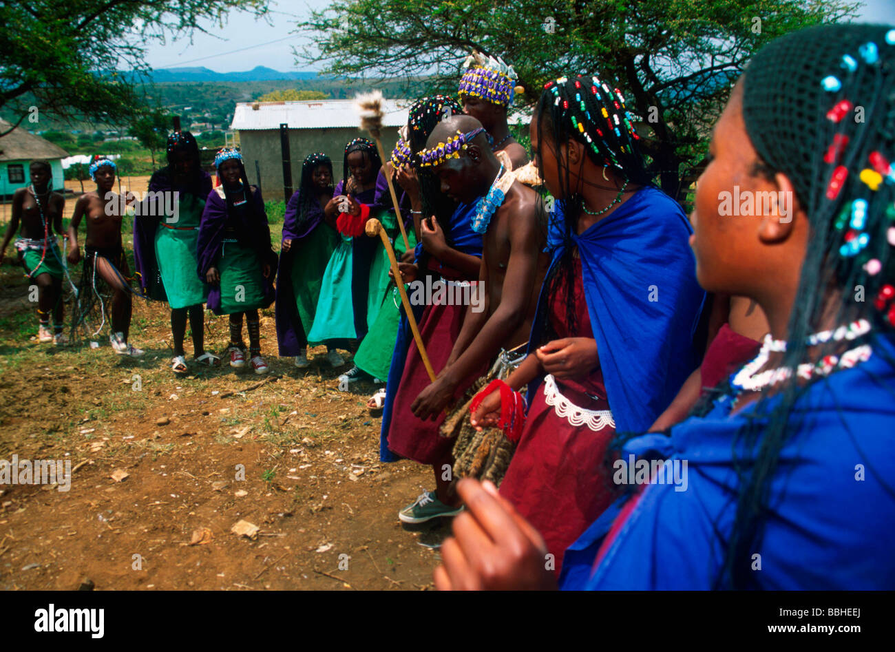 Zulu girls hi-res stock photography and images - Alamy
