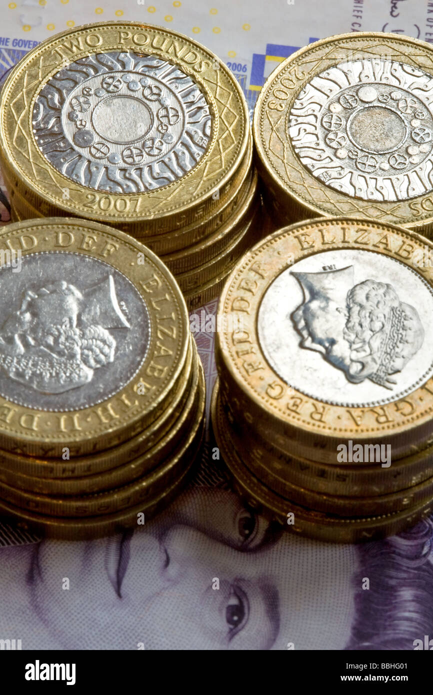 two pound coins Stock Photo - Alamy