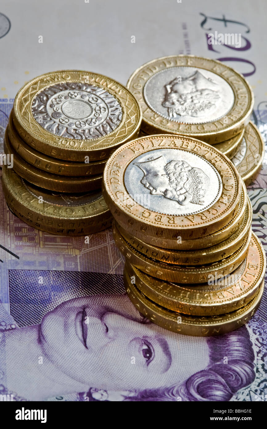 two pound coins Stock Photo - Alamy
