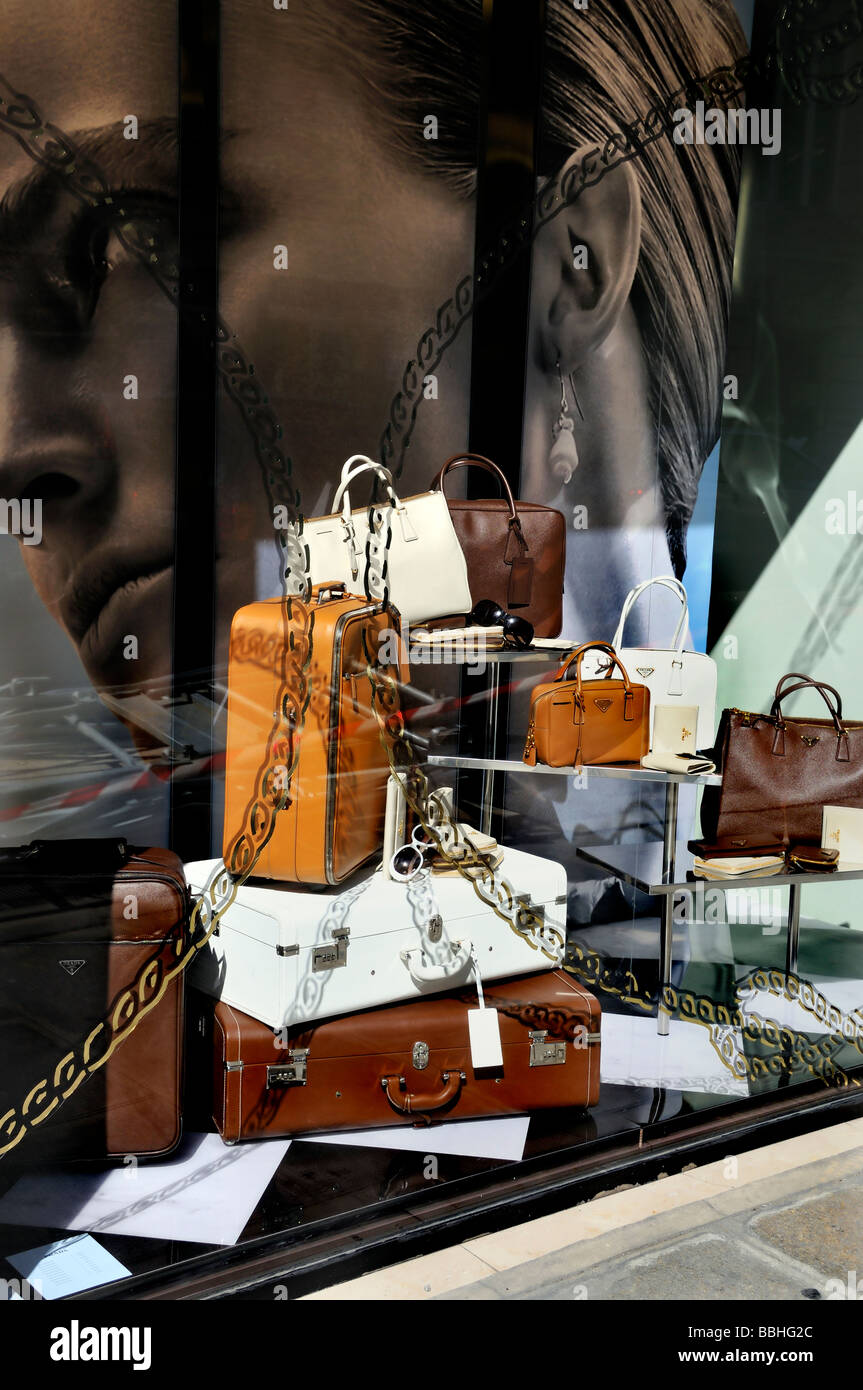 Luxury goods retailing hi-res stock photography and images - Alamy