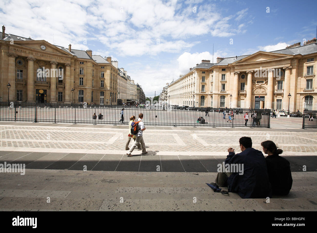 France Paris street scene Stock Photo - Alamy
