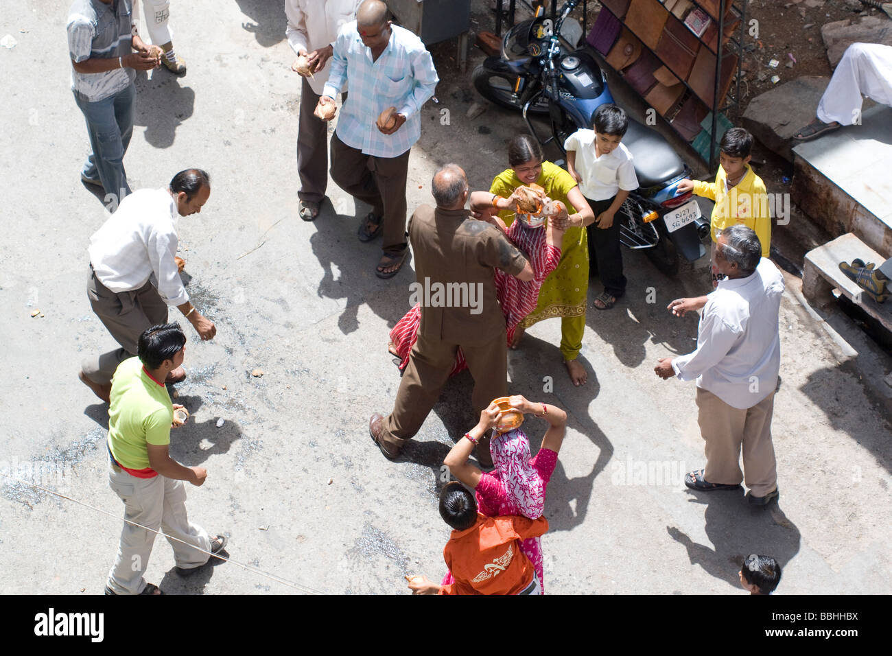 India Rajasthan Udaipur Grief ceremony in the street Stock Photo - Alamy