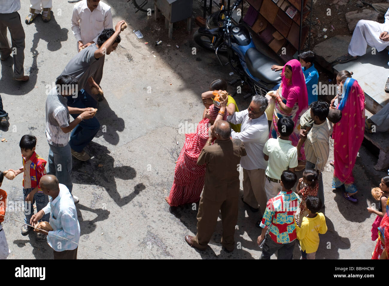 Indian ceremony crowd hi-res stock photography and images - Alamy