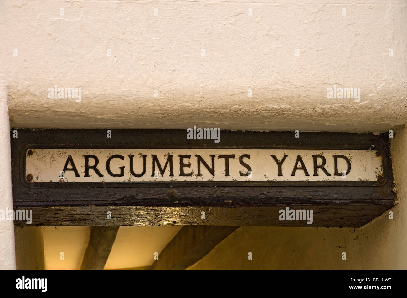Close up of sign above entrance to Arguments Yard Whitby North ...