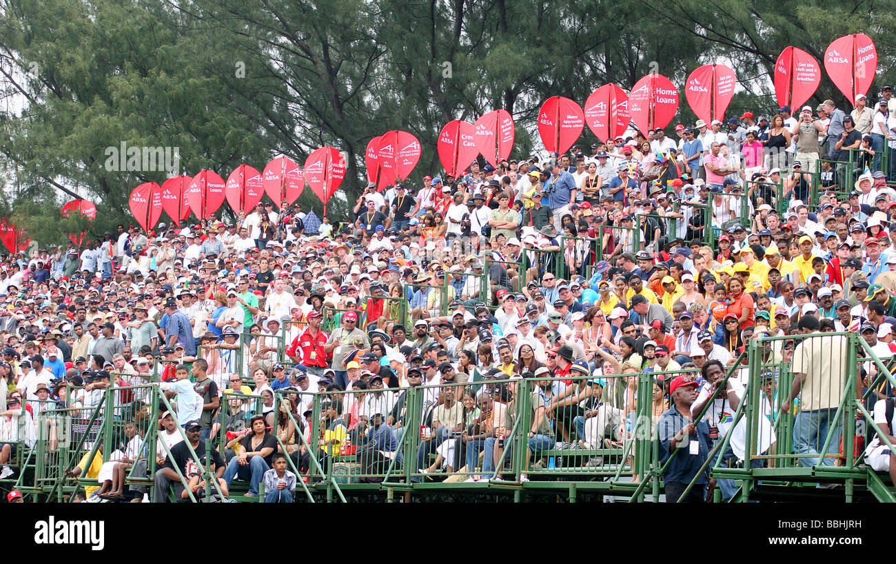 60 000 people hi-res stock photography and images - Alamy