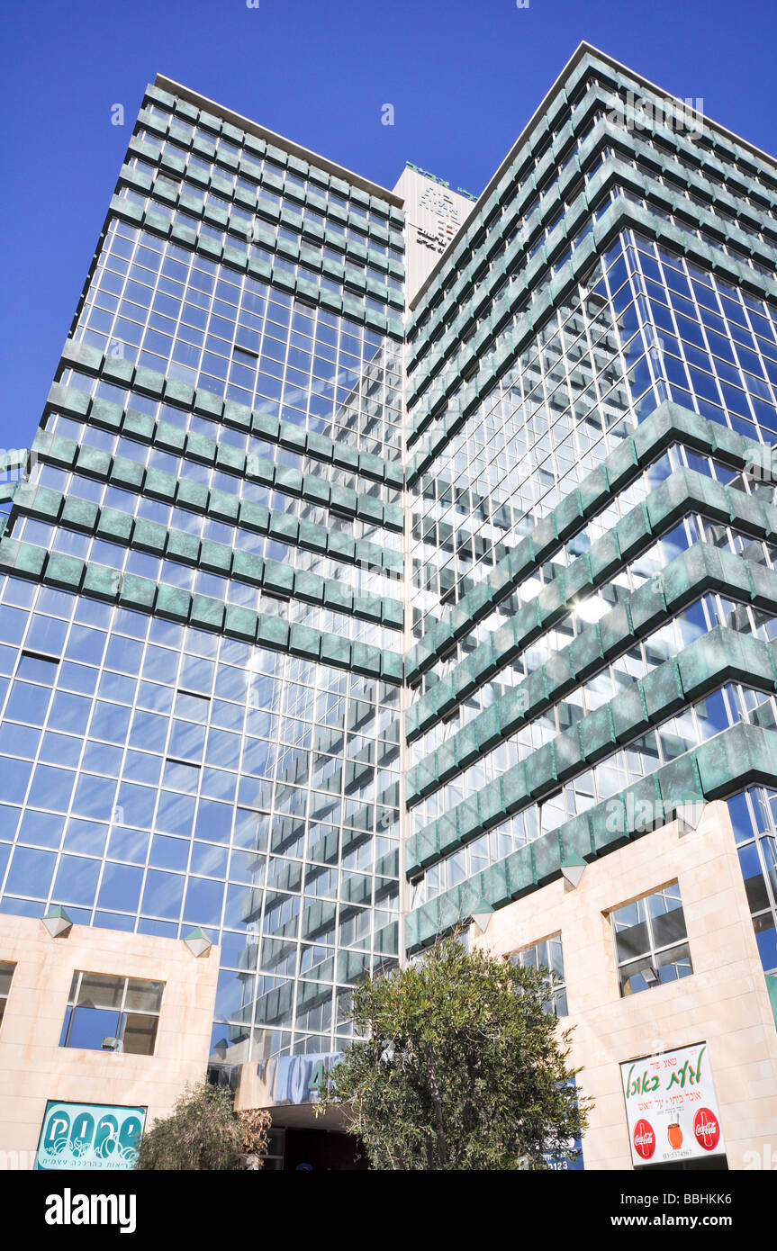 Israel Tel Aviv modern high rise building Stock Photo - Alamy Israel Tel Aviv modern high rise building Stock Photo - Alamy