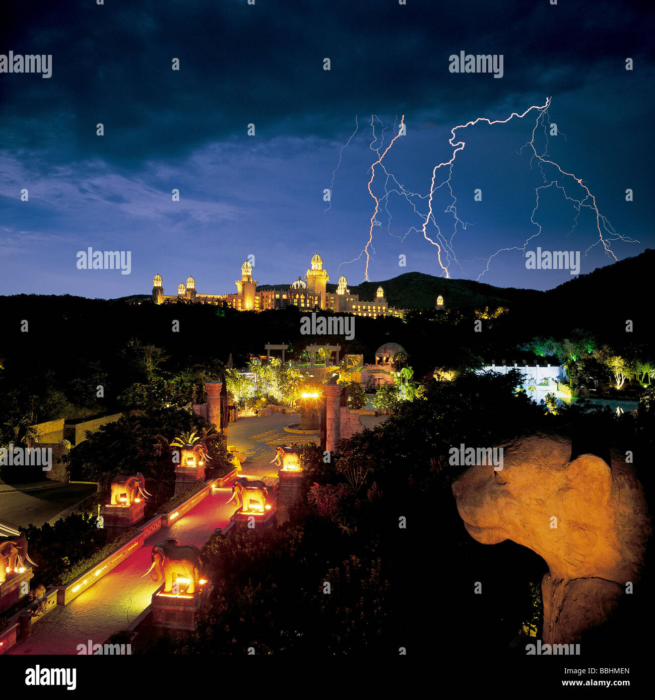 A BRILLIANT ELECTRICAL STORM ACCENTUATES THE MAGNIFICENCE OF THE LOST ...