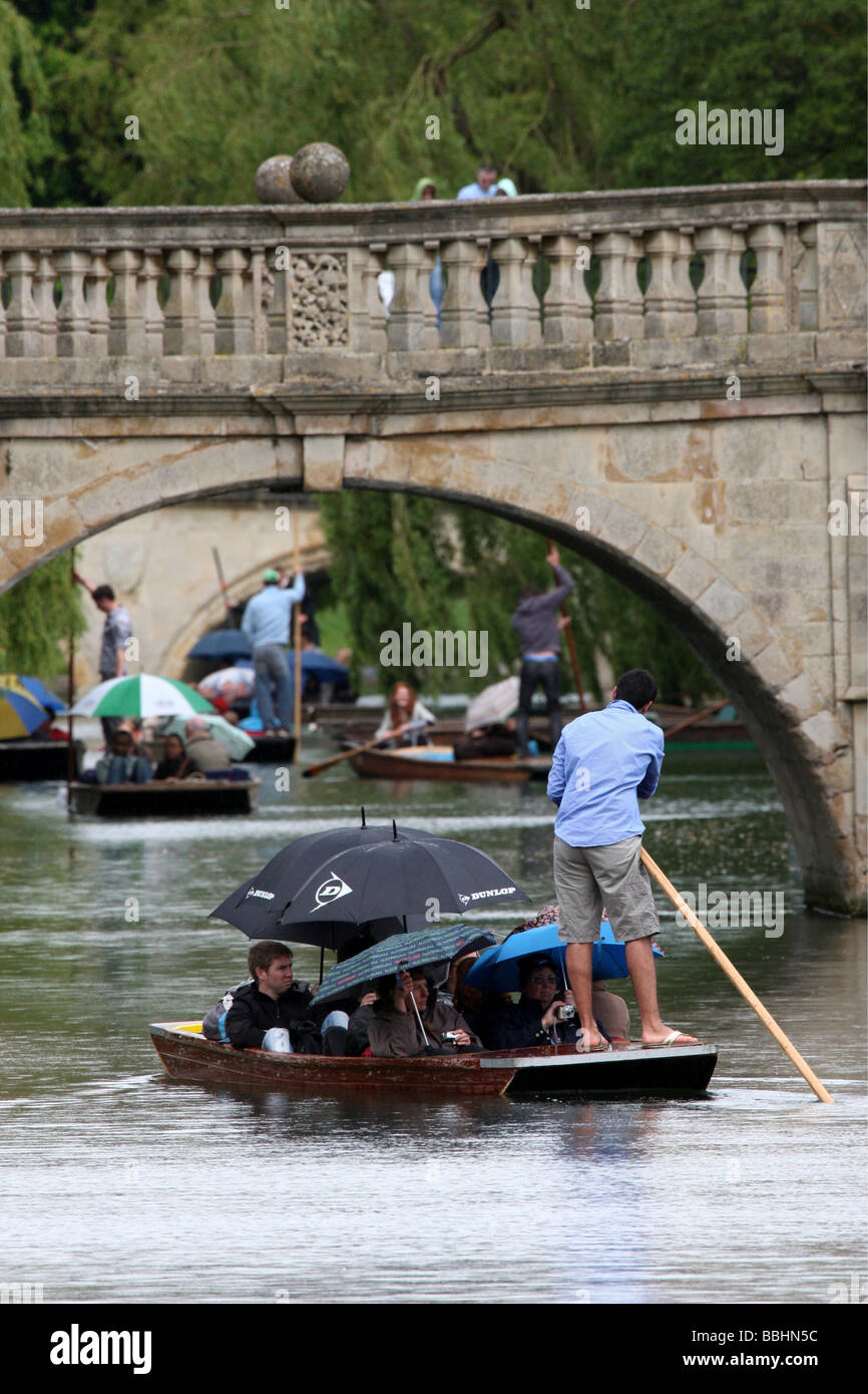Sheltering from the storm hi-res stock photography and images - Alamy