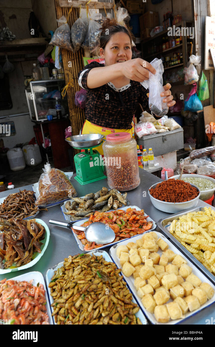 Street vender selling precooked food in Hanoi, vietnam Stock Photo - Alamy