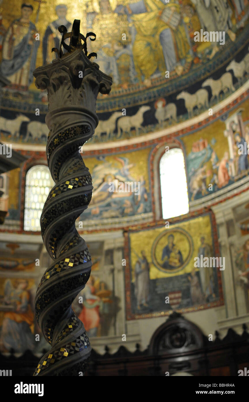 Twisted column hi-res stock photography and images - Alamy