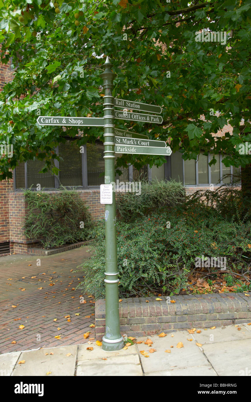 Horsham sign town hi-res stock photography and images - Alamy