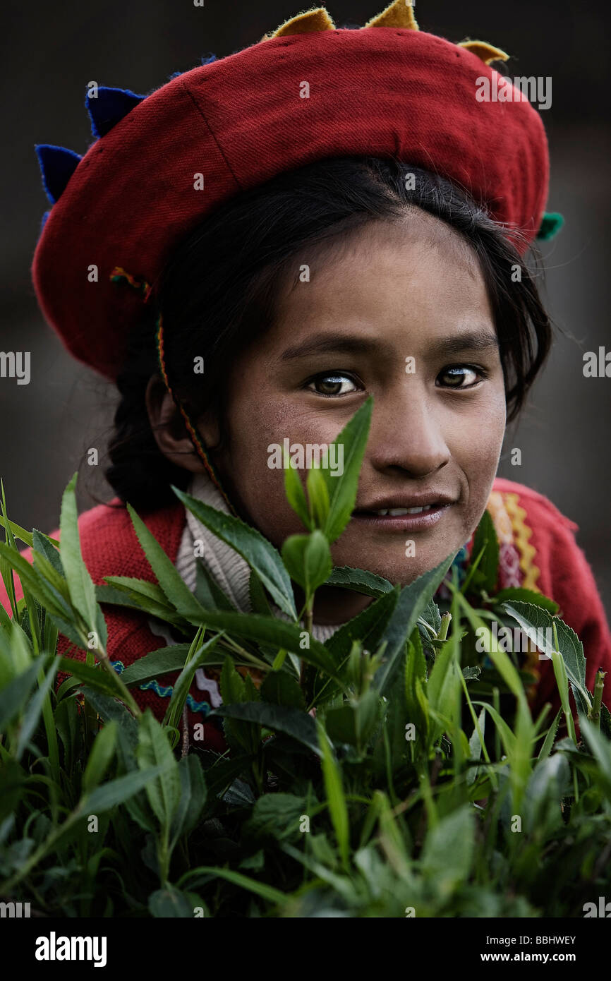 Cuzco, Peru; Peruvian girl smiling at camera Stock Photo - Alamy