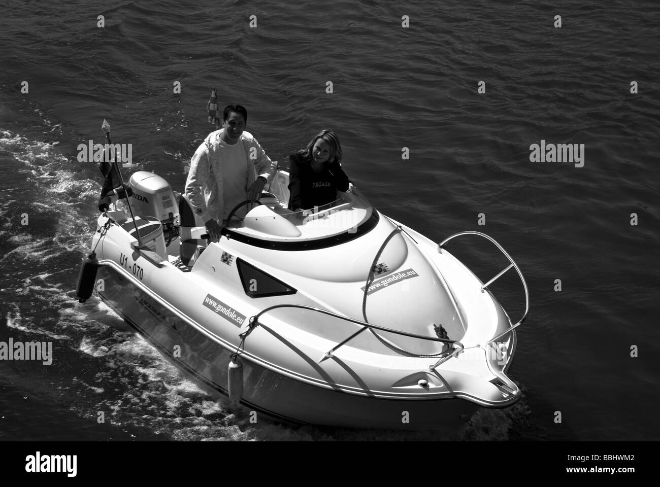 Flag moving Black and White Stock Photos & Images - Alamy